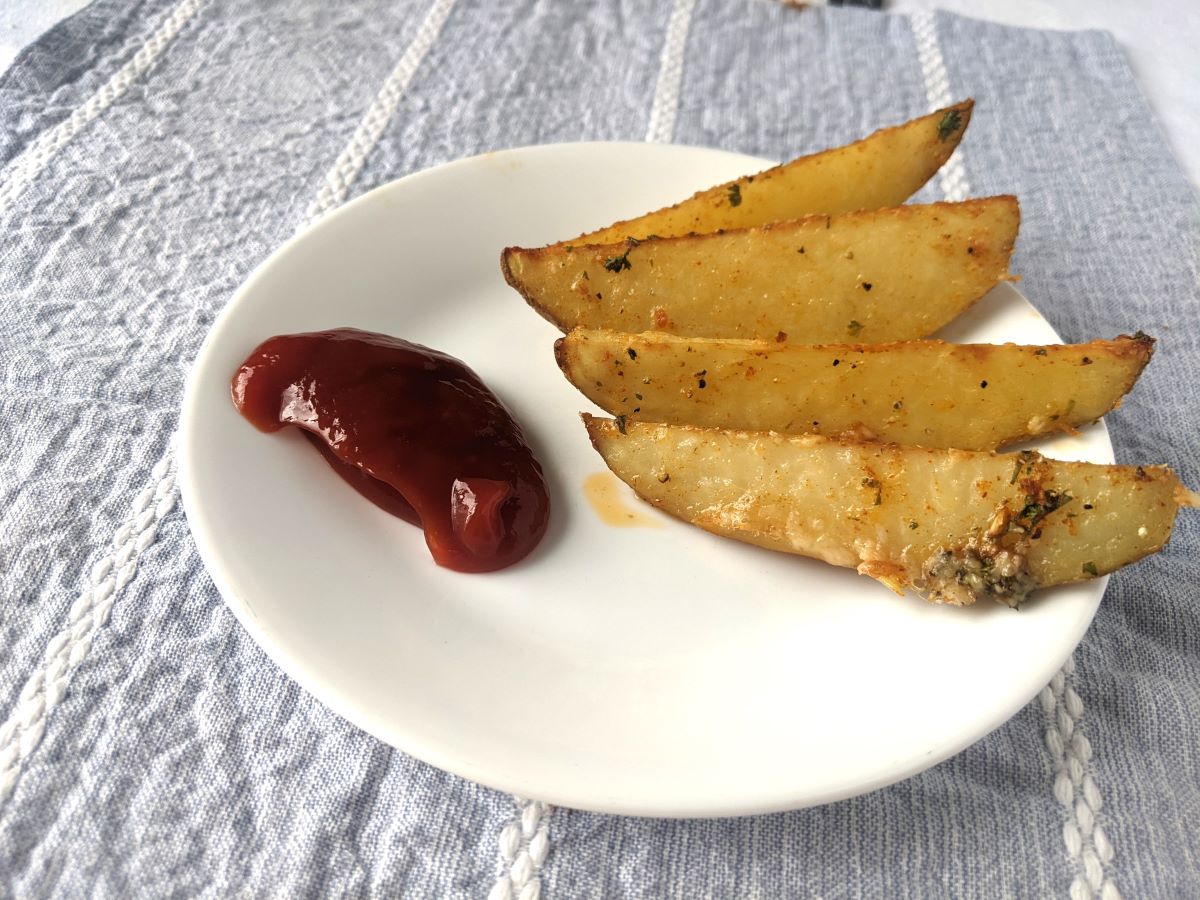 Garlic Parmesan Potato Wedges - The Annthill